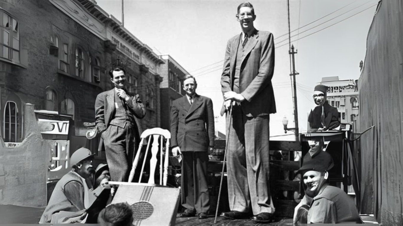 The Tallest Man in History: The Incredible Story of Robert Wadlow ...